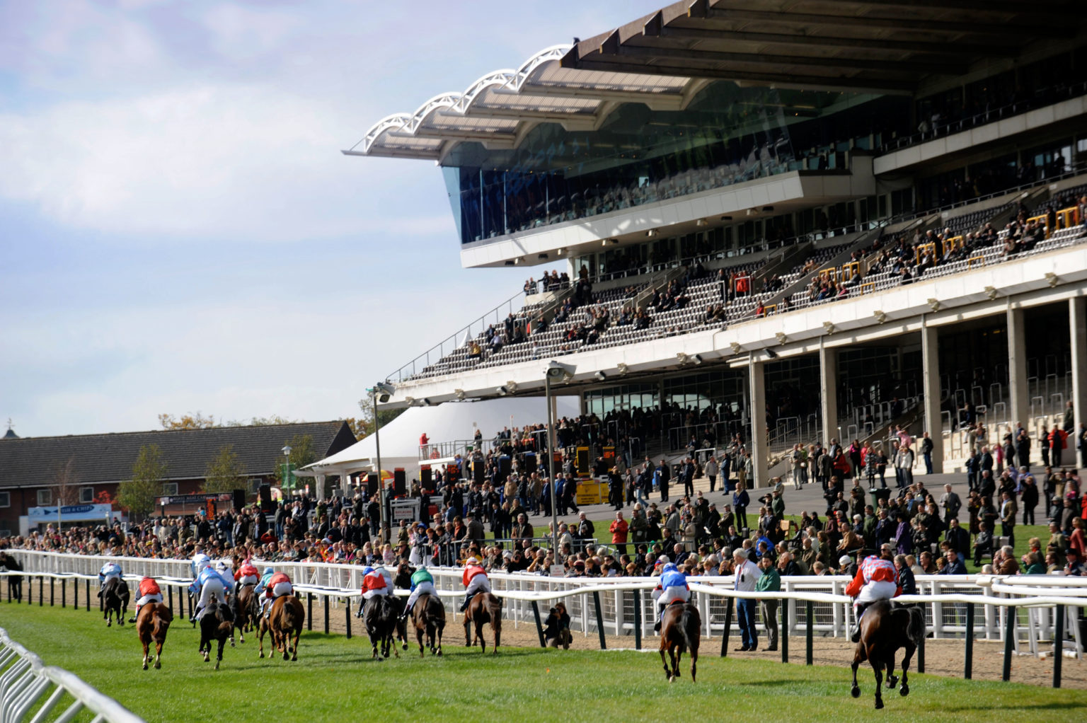 Who will win the 2025 Grand National at Aintree? A look at the main ...